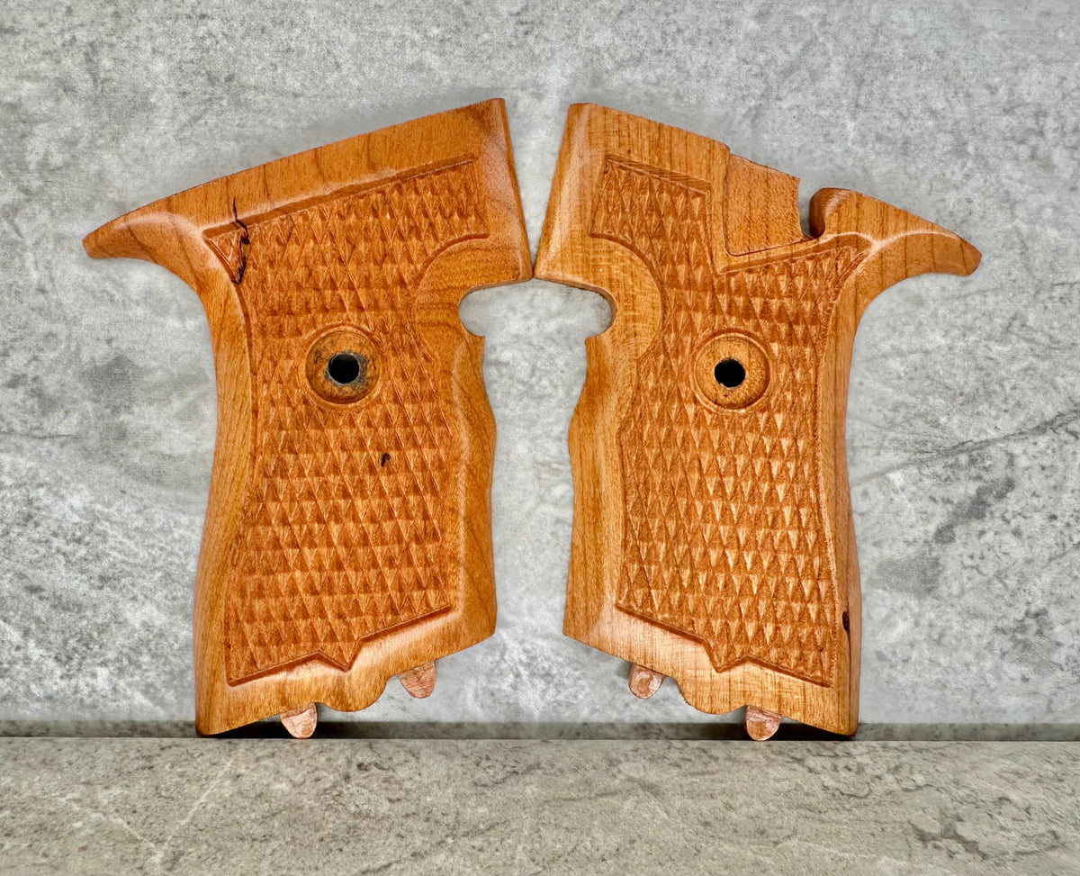 Grips for HiPoints – Thing Meister Fabrication LTD